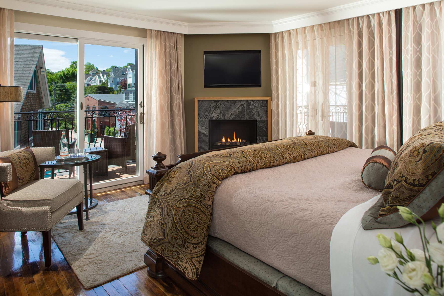 Executive Suites - 16 Bay View | Camden, Maine